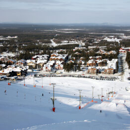 Levi-hiihtokeskus – Esittelyssä rinteet ja palvelut