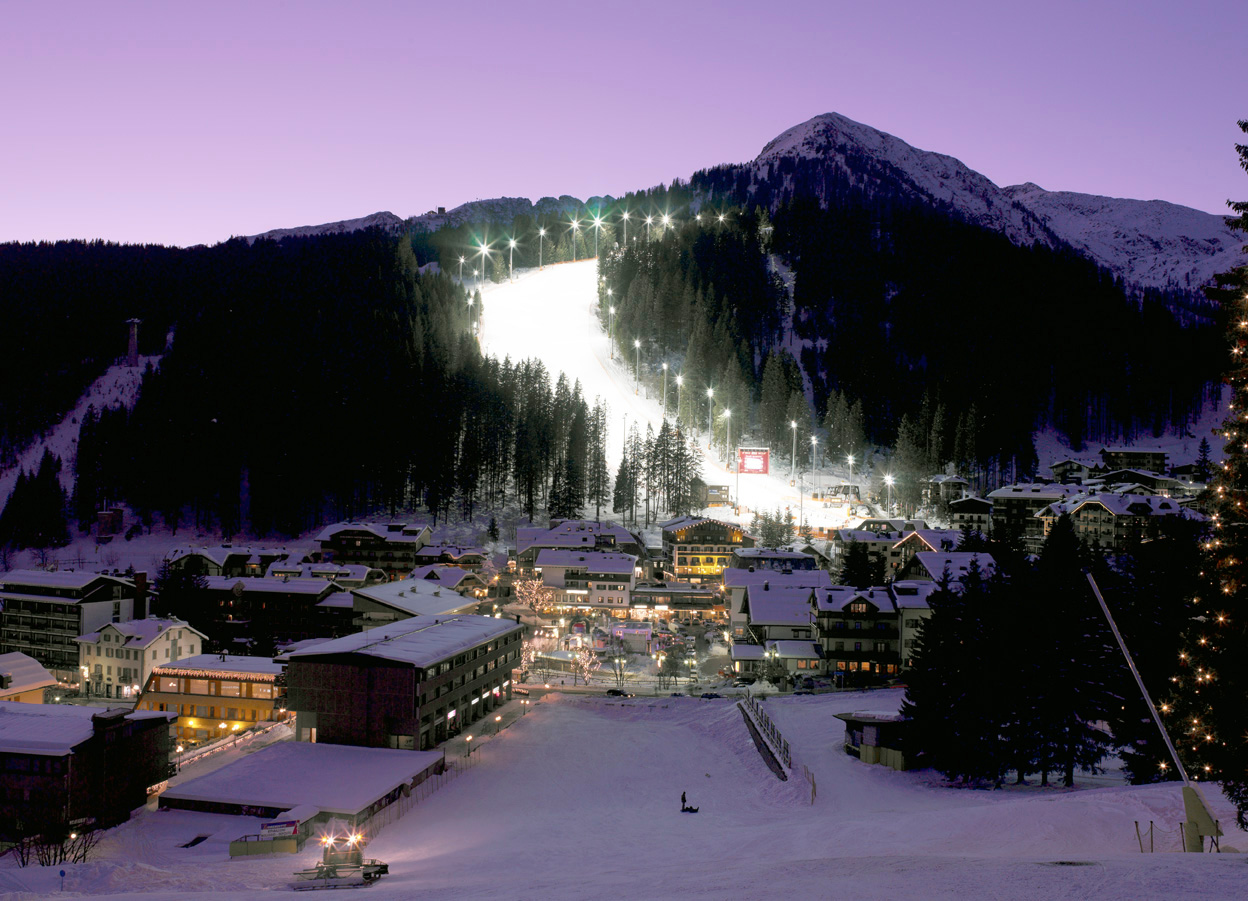 Hiihtokeskus - Madonna di Campiglio -hiihtokeskus – Esittelyssä rinteet ...